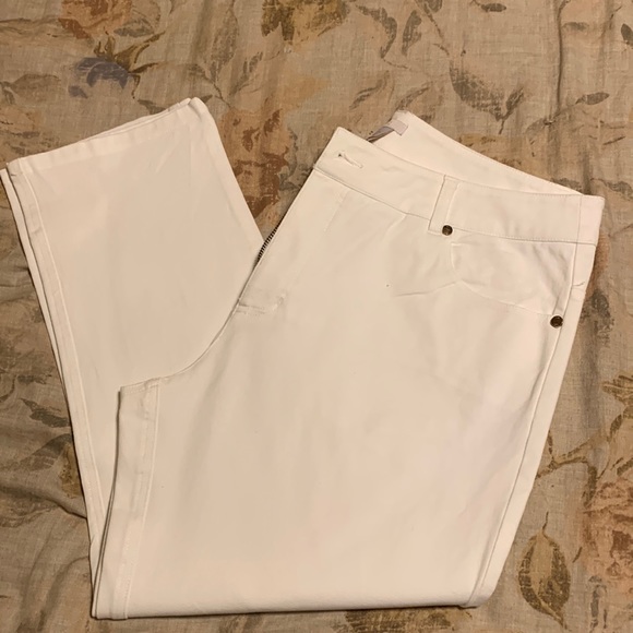 Eric | Pants & Jumpsuits | Eric White Cotton Capri 4 | Poshmark